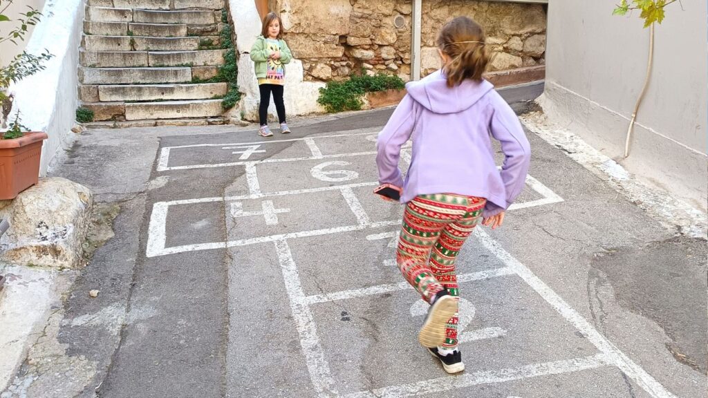 Athena VS Poseidon: The Battle of the Gods - Narratologies